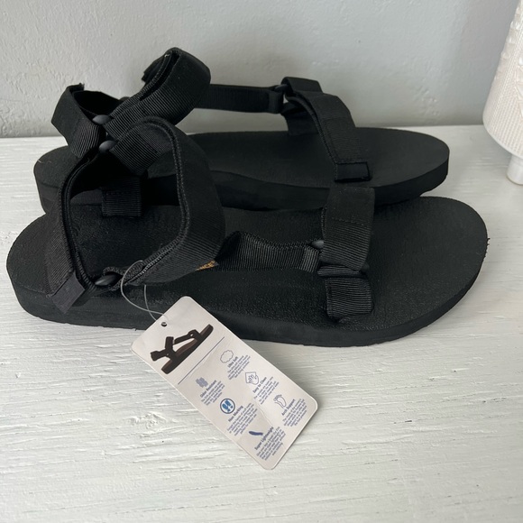 Merence | Shoes | Womens Merence Strap Sandals Size 1 | Poshmark